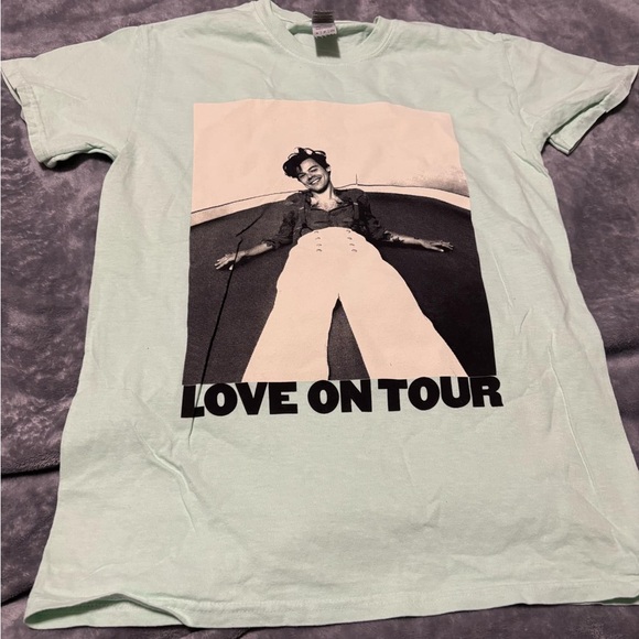 Gildan | Shirts | Gildan Mint Green Harry Styles Tshirt | Poshmark